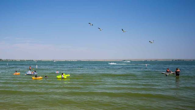 Colorado's Best Beaches - Swimming in Colorado | Colorado.com
